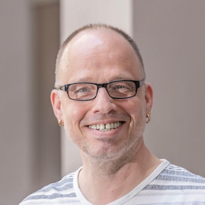 Sekretariat und Bibliothek - Studienkolleg Hamburg